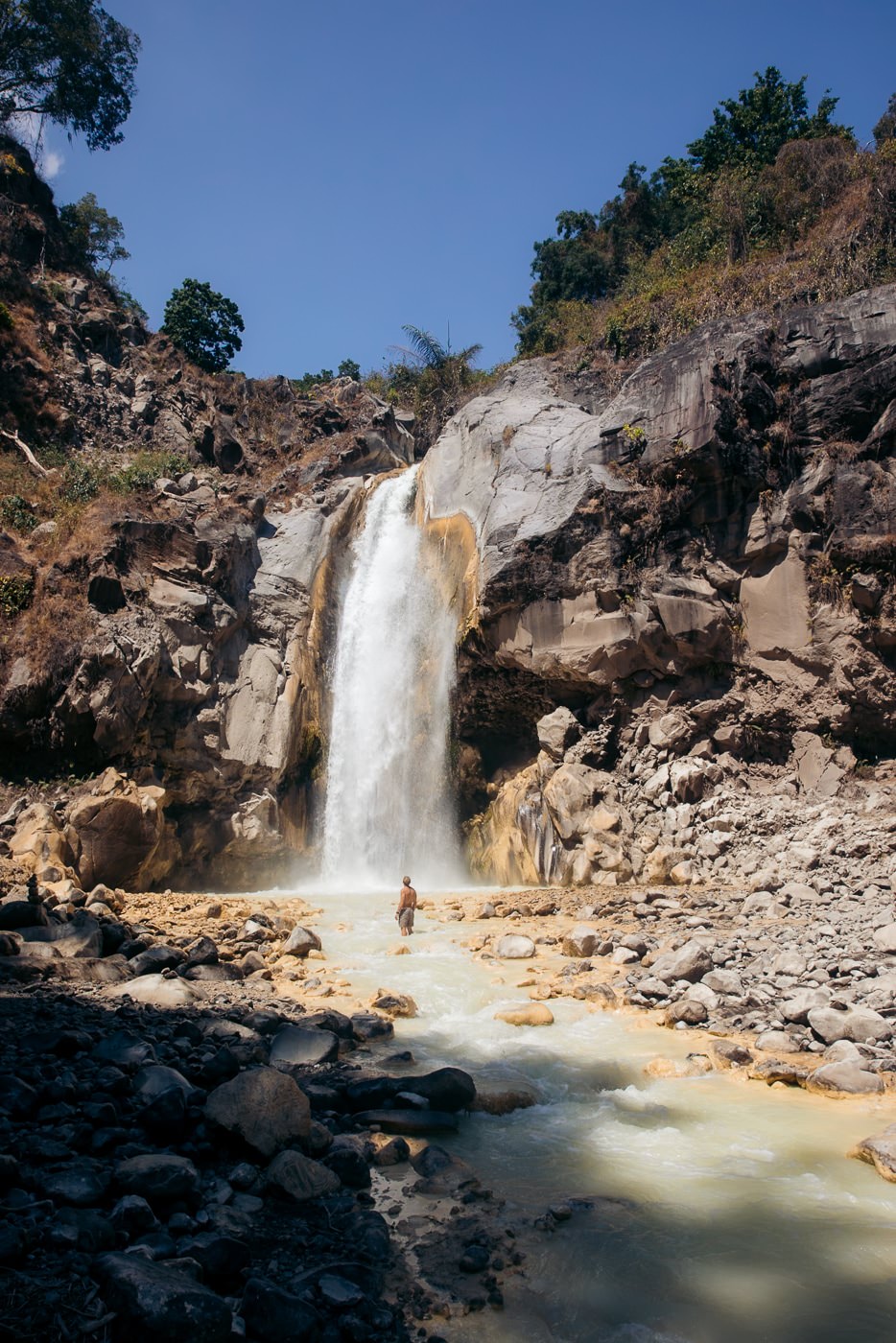 10 Epic Waterfalls in Lombok & How to Reach Them